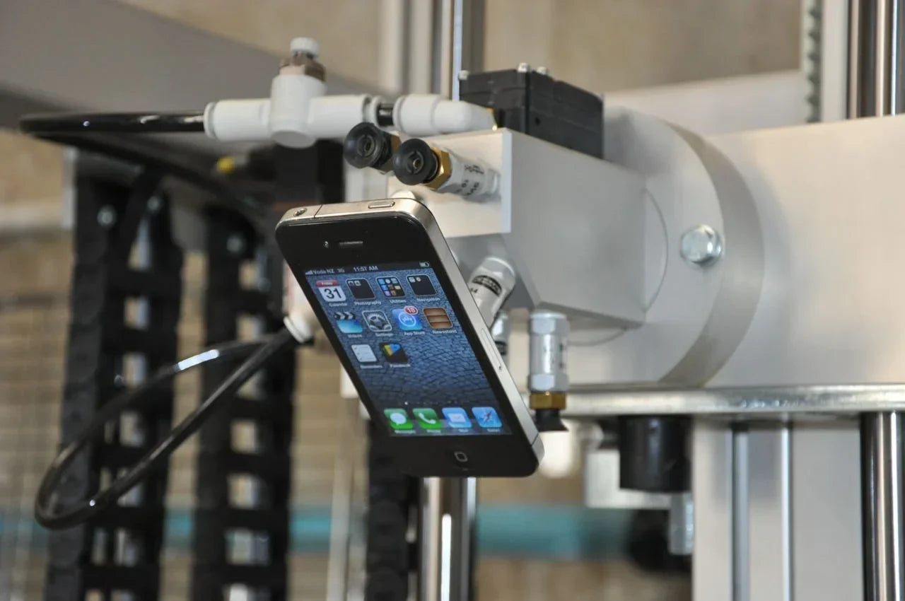 Drop Tests vs Real Life: iPhone 17 Durability Explained